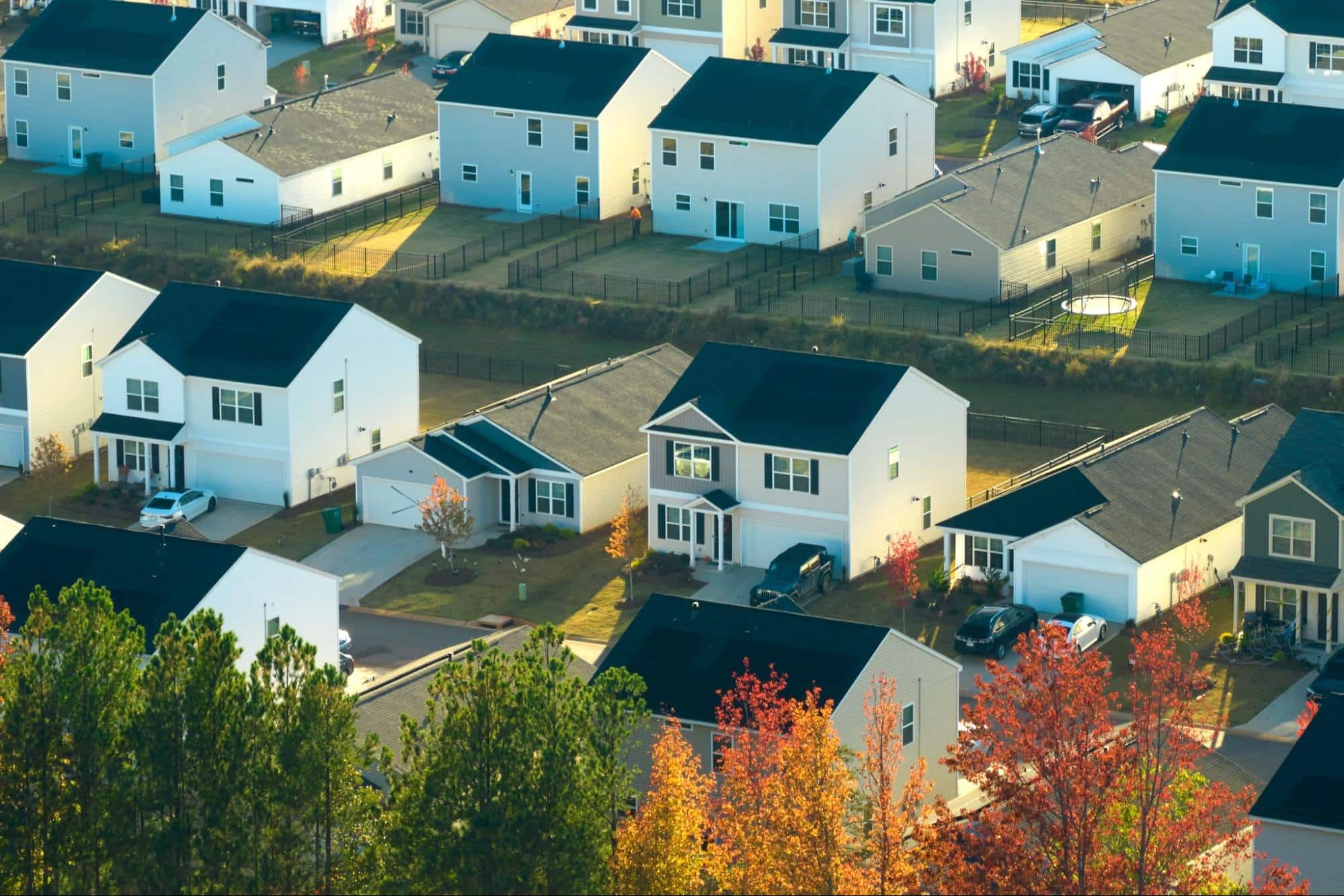 Single-Story vs Two-Story: How Layout Impacts Lifestyle and Budget